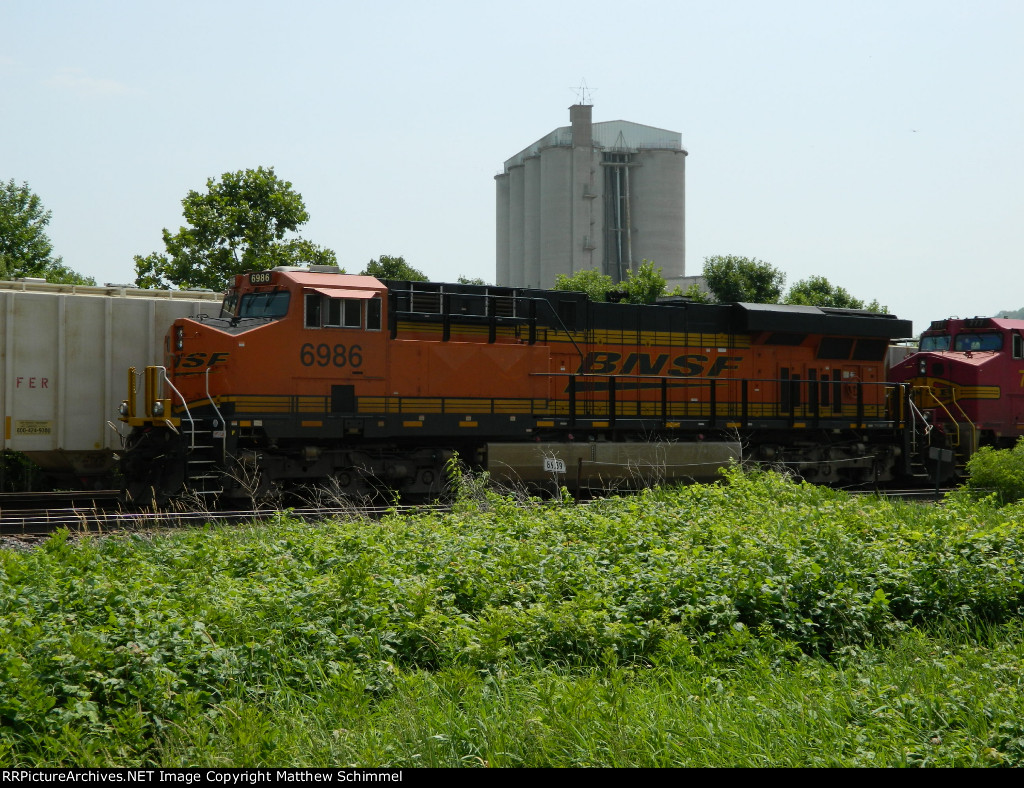 BNSF 6986